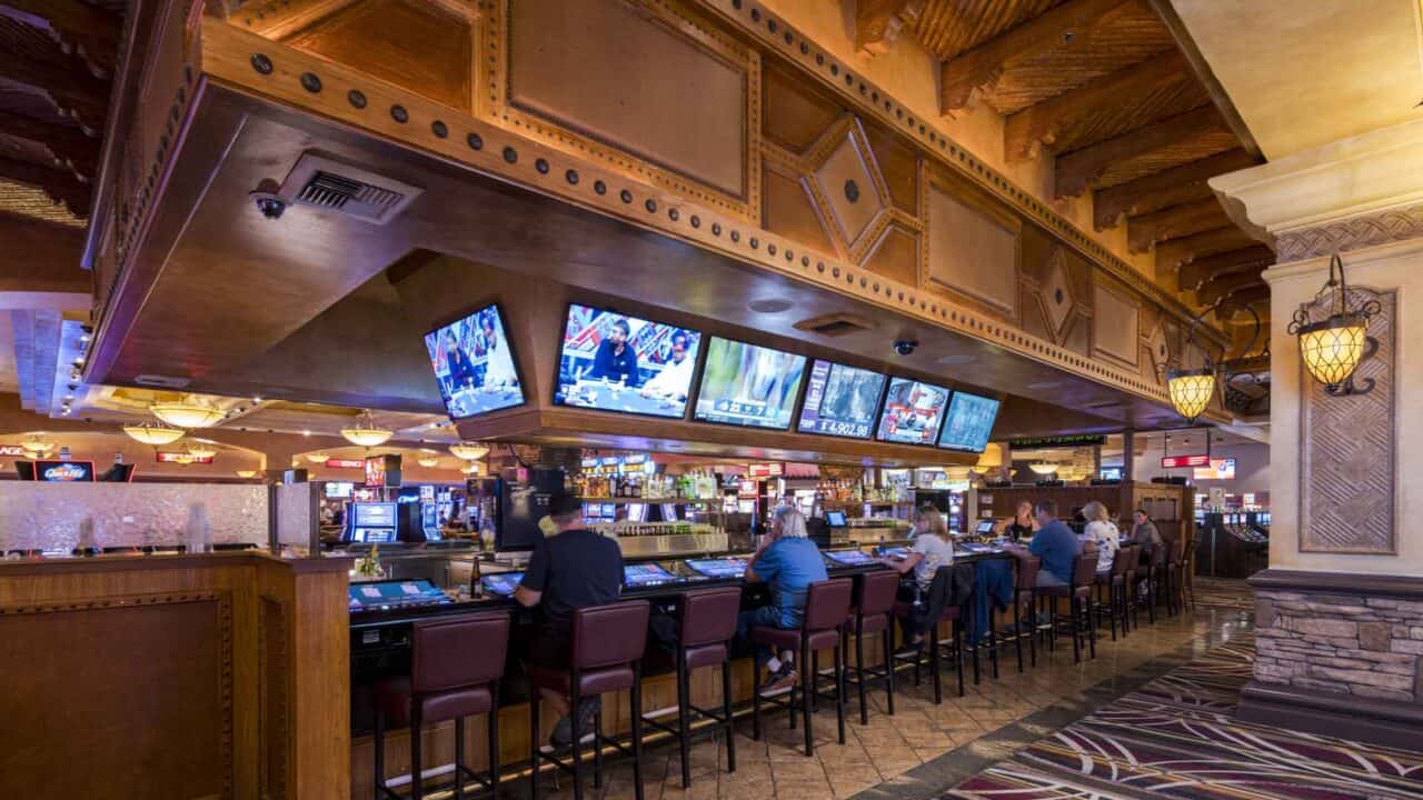 Las Vegas Lounge Bars | Iquana Bar | Santa Fe Station